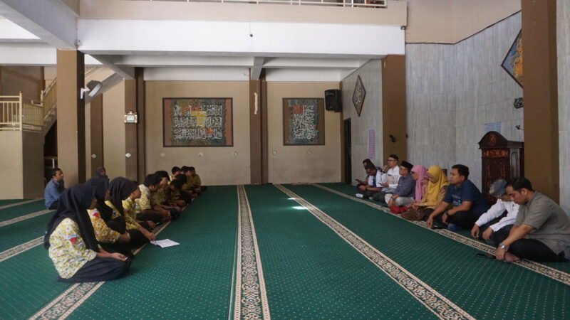Tebarkan Kepedulian, SMPN 9 Malang Bersama Koperasi Eka Bhakti Salurkan ...